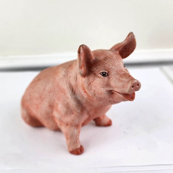 Royal Crown | Accents | Royal Crown Sitting Pig Hog Porcelain Figurine ...